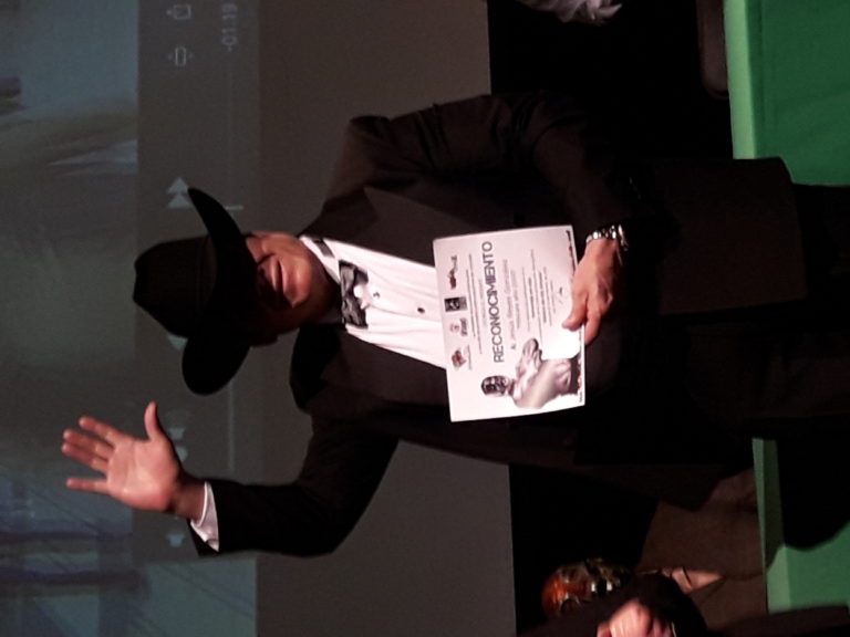 Máscara Año 2000, el Rudo más romantico de la canción - Artes9